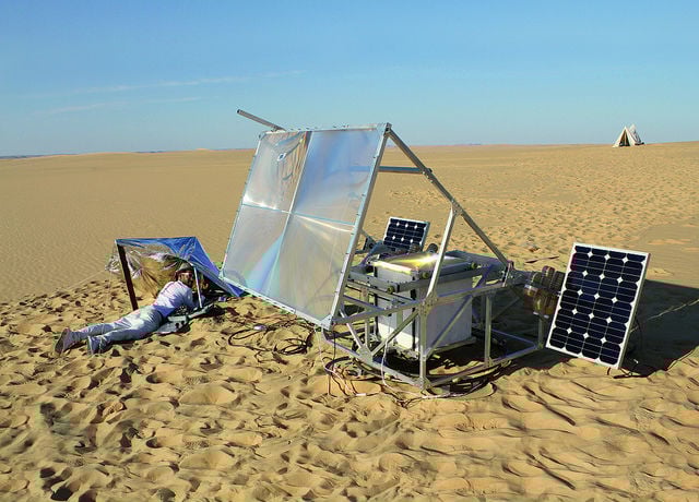 Solar-powered 3D printer uses sand to make glass
